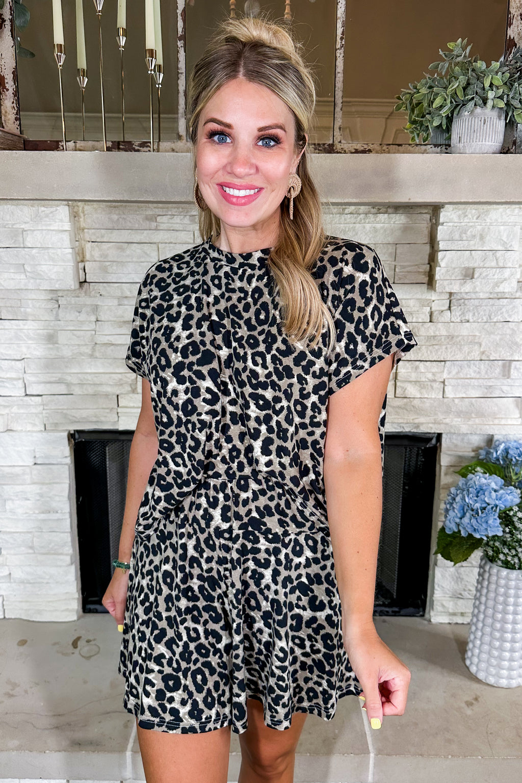 Taupe and Black Leopard Short Sleeve Short Set – Jules & James Boutique