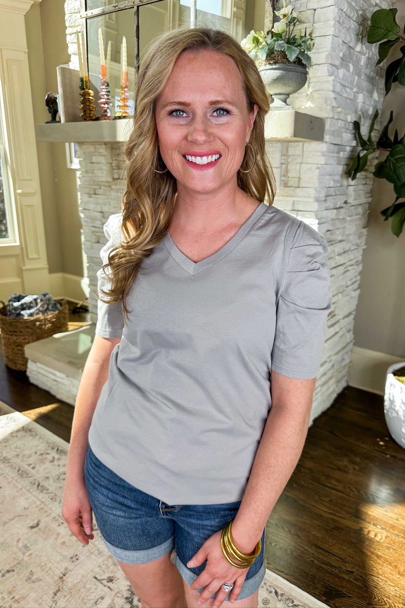 Alison's Perfect Tee in Grey Taupe – Jules & James Boutique